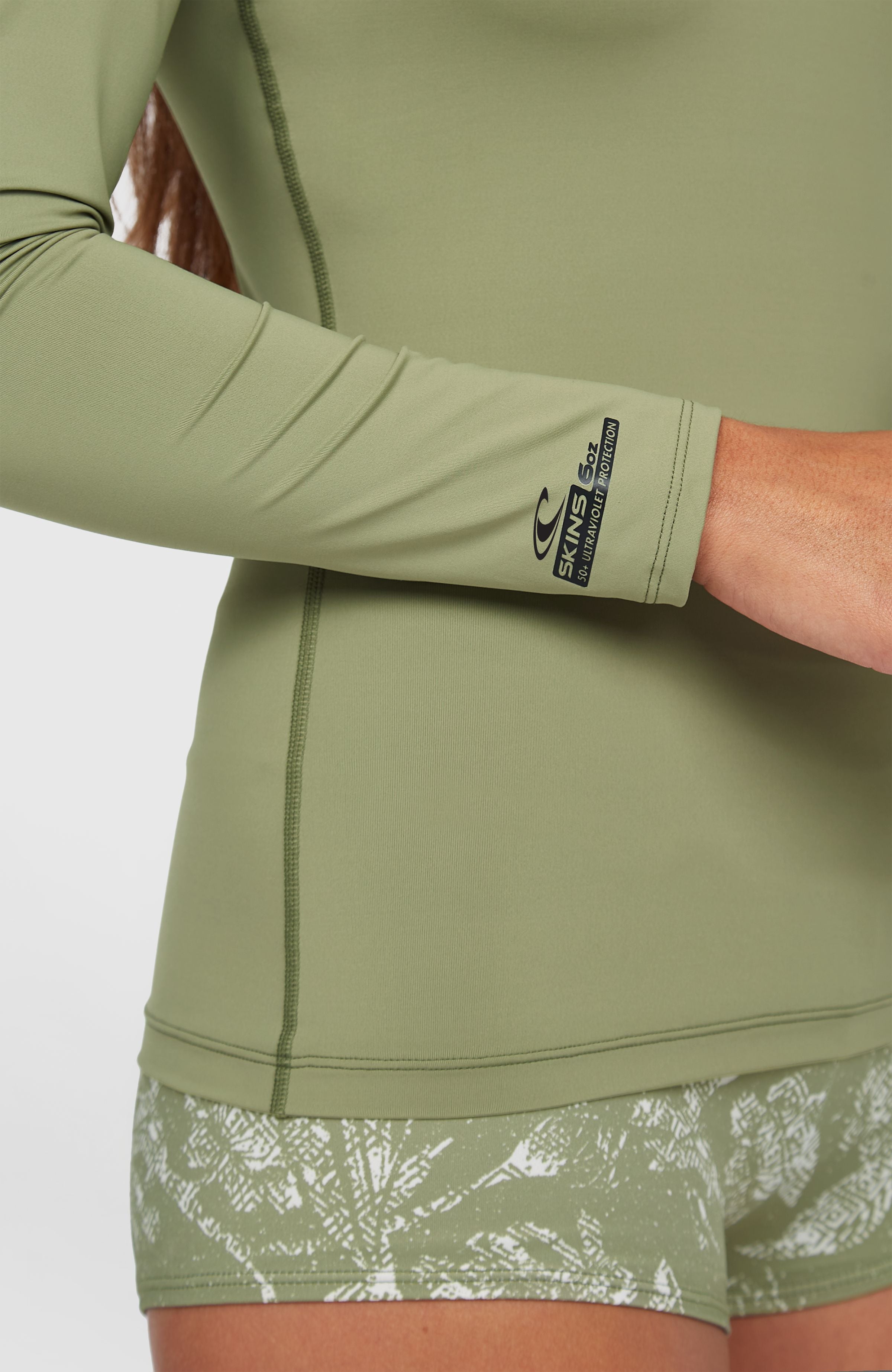 Essentials Long-Sleeve Skin | Avery Fern – O'Neill