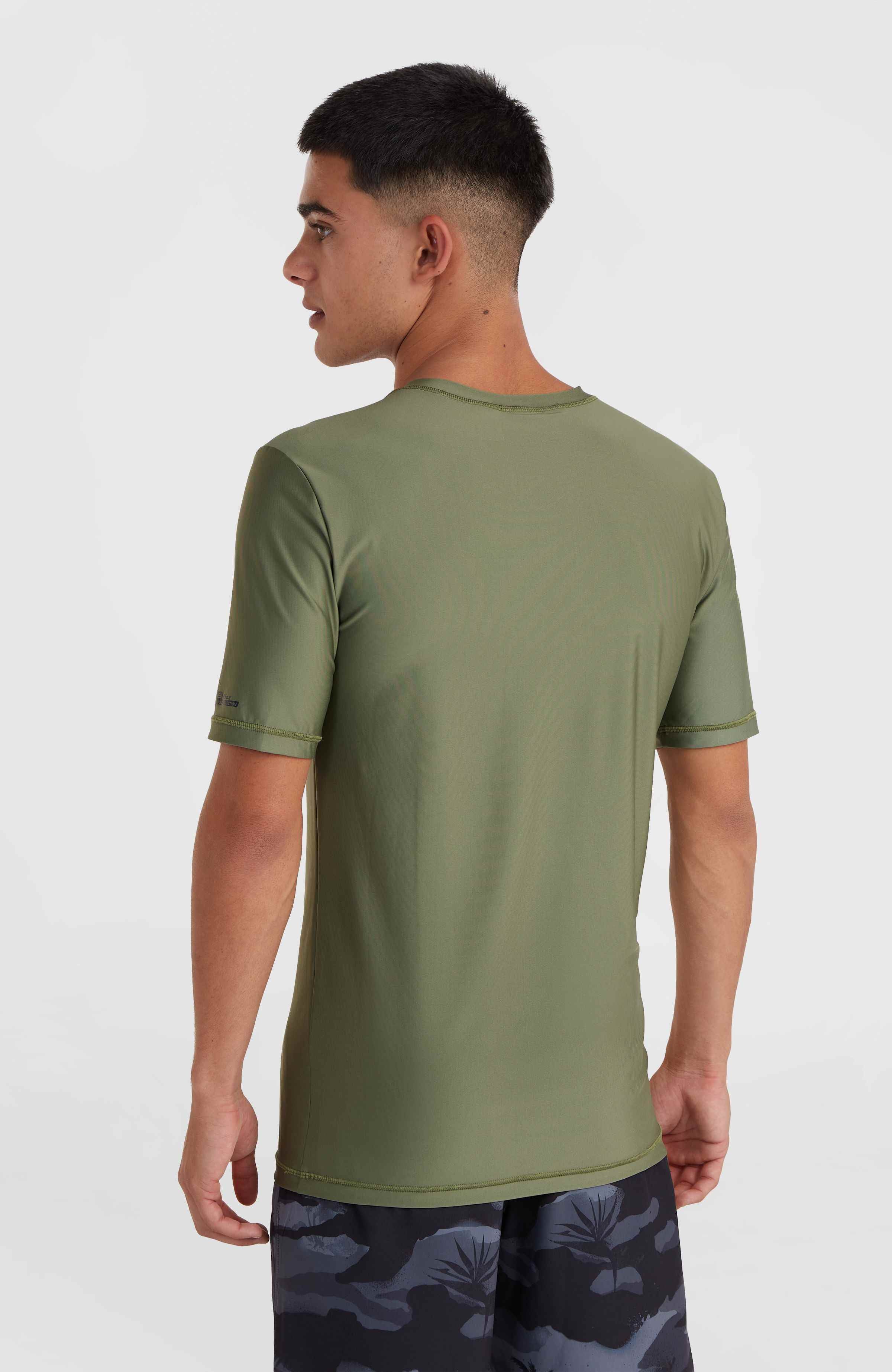 Essentials Cali Short Sleeve Skin | Deep Lichen Green – O'Neill